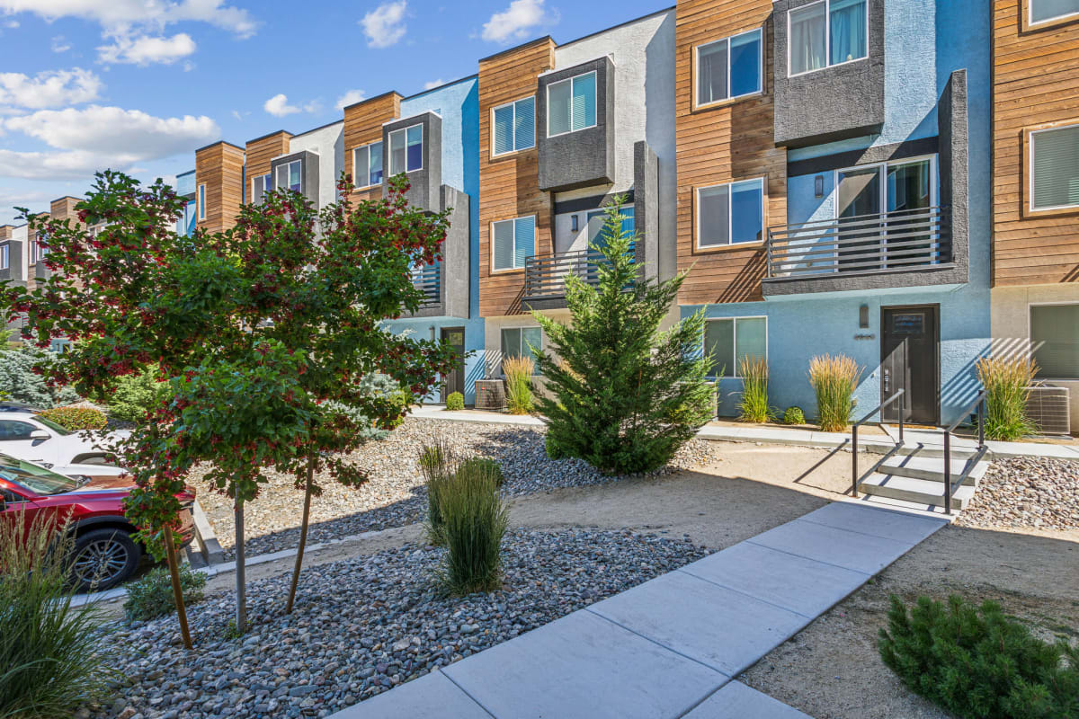 Reno, NV Townhomes for Rent | Summit Ridge Townhomes