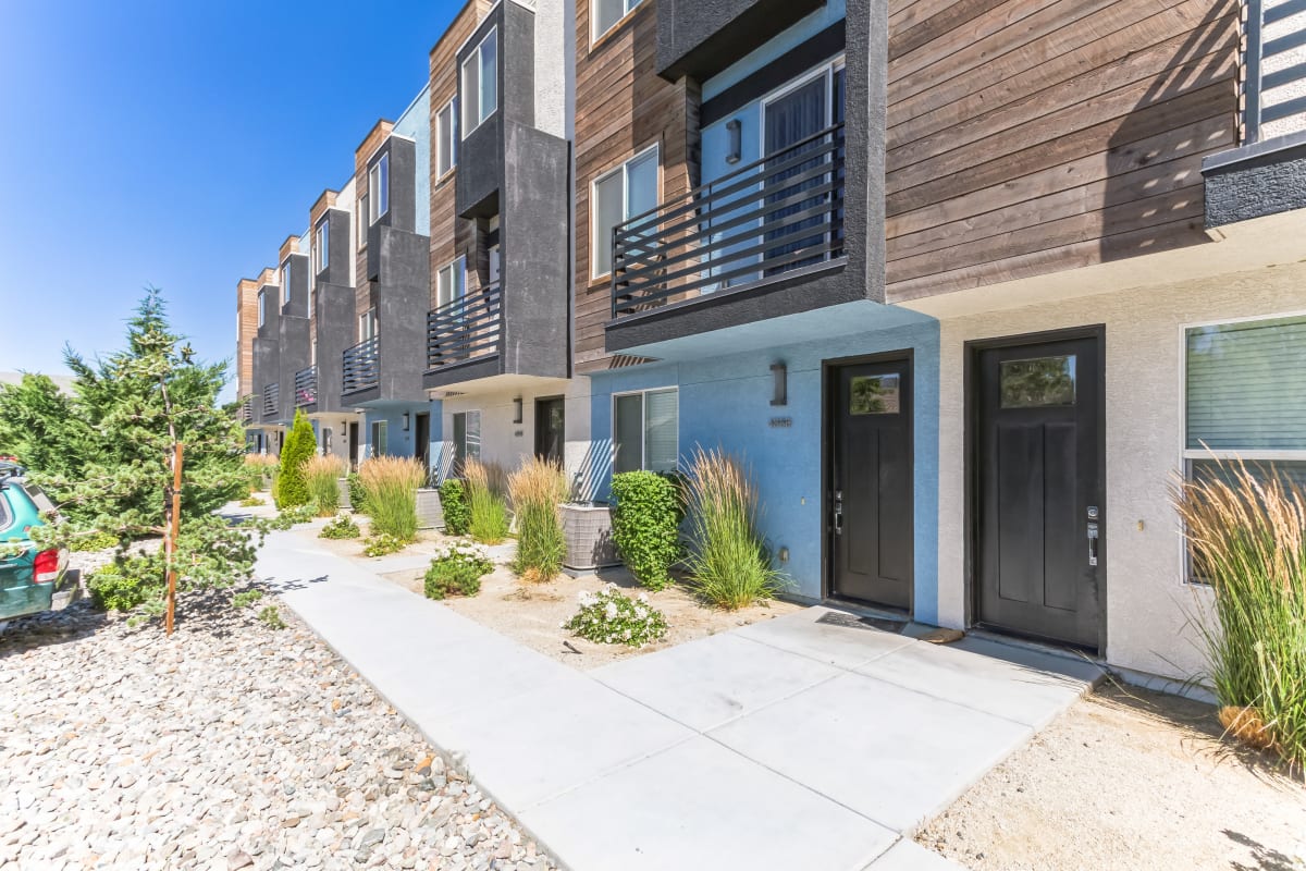 Reno, NV Townhomes for Rent | Summit Ridge Townhomes