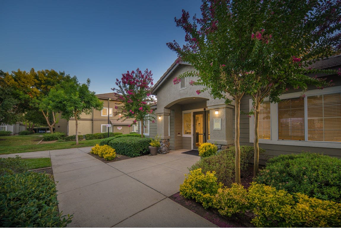 Photos and Video of Terracina at Laguna Creek | Affordable Apartments in Elk Grove, CA