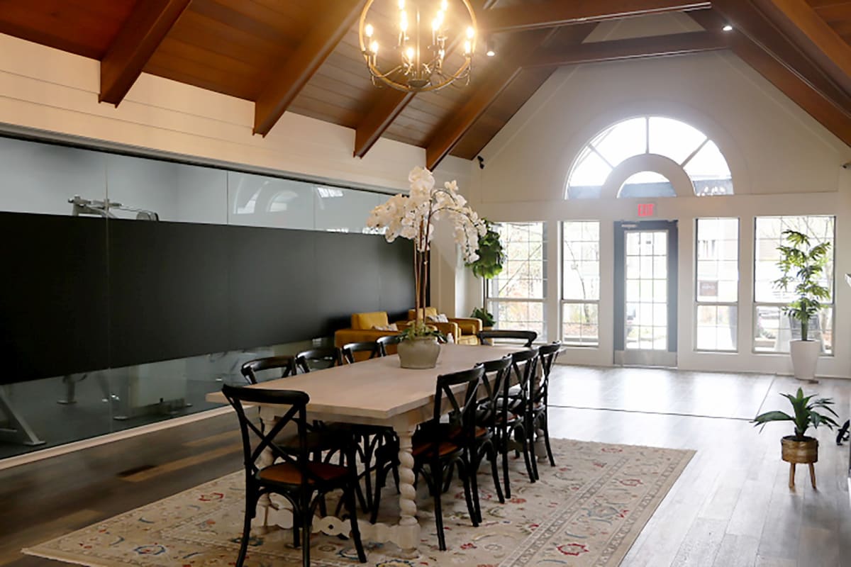 Apartments near Sawmill Road | Island Club | Photo Gallery