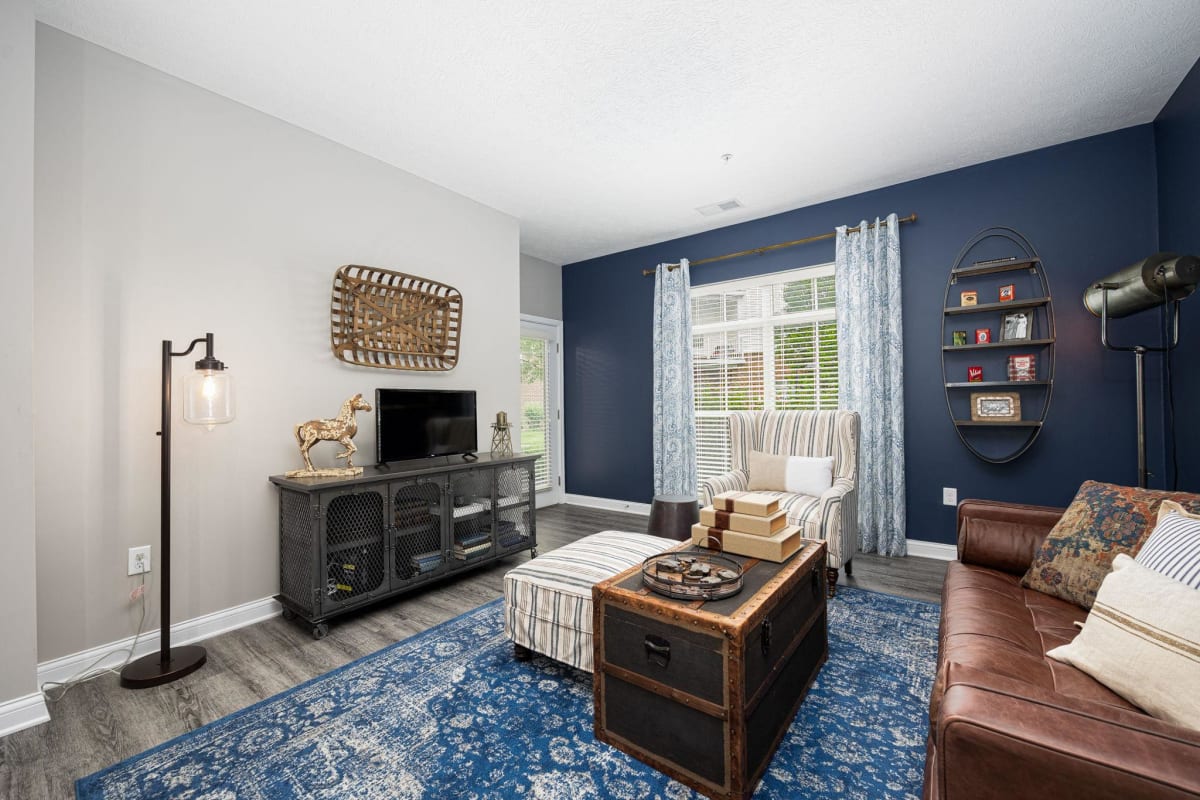 Property details for Landmark Lofts from Oakwood Management