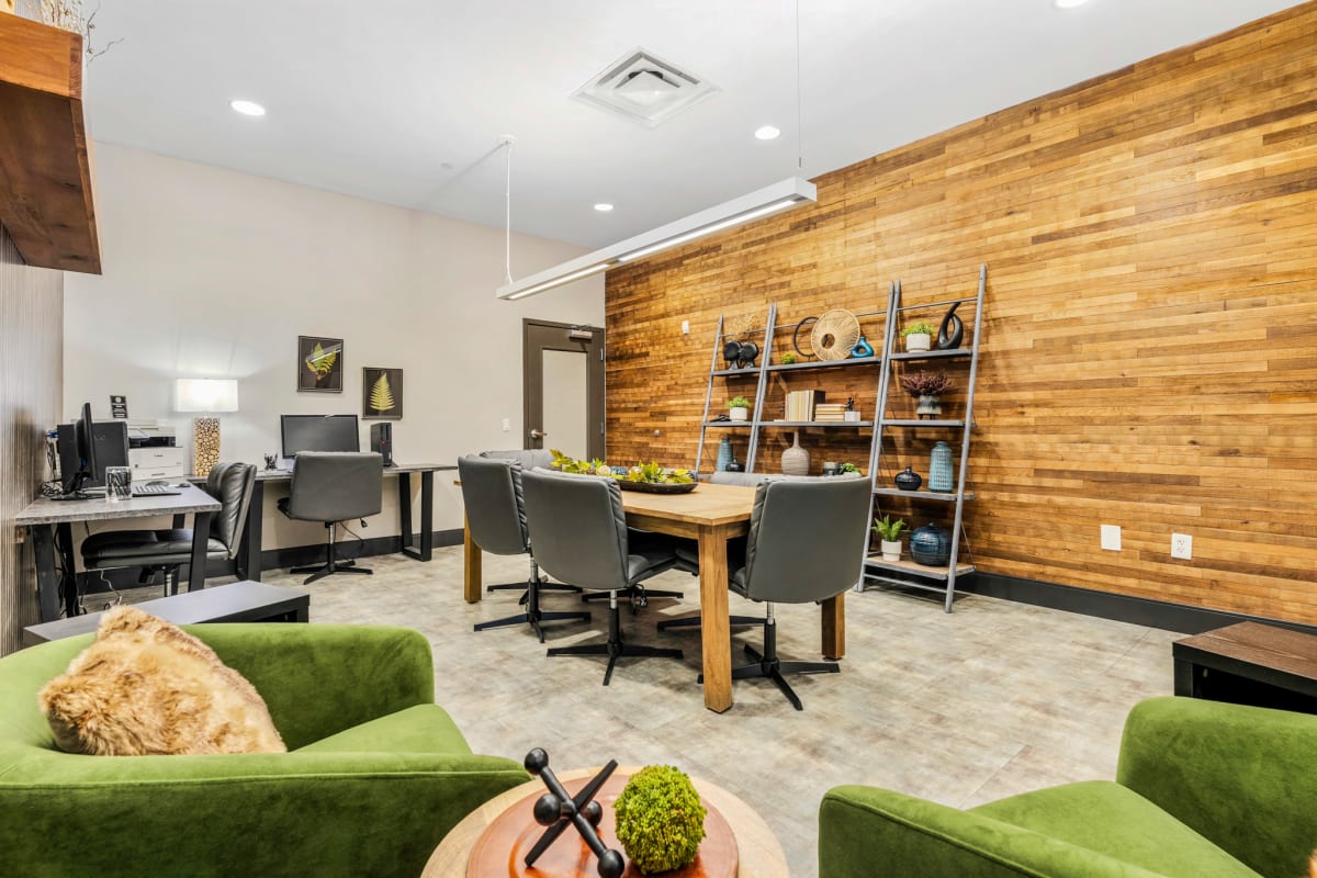 Property details for Highpoint on Columbus Commons from Oakwood Management