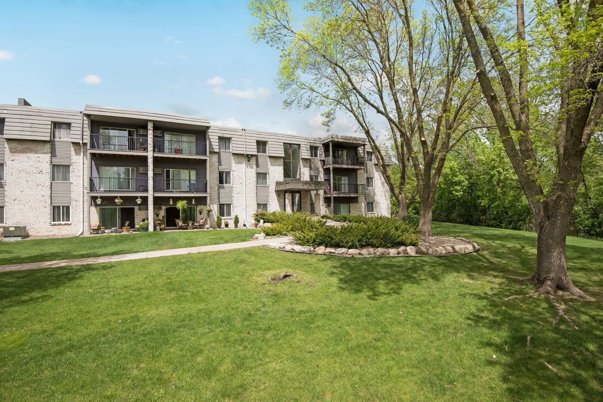 Apartments for Rent in Maplewood, Minnesota | Maplewood