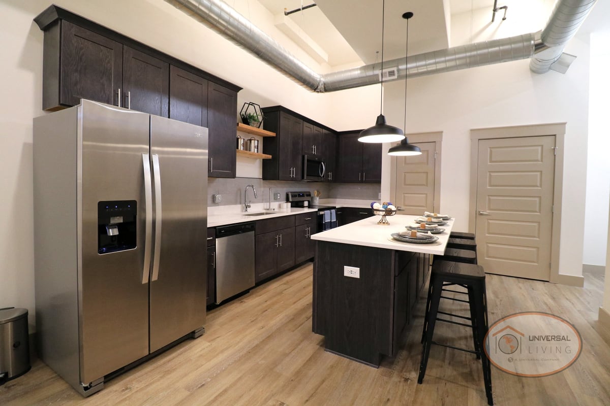 The Henry on Main | Apartments in Johnson City, TN | RENTCafe