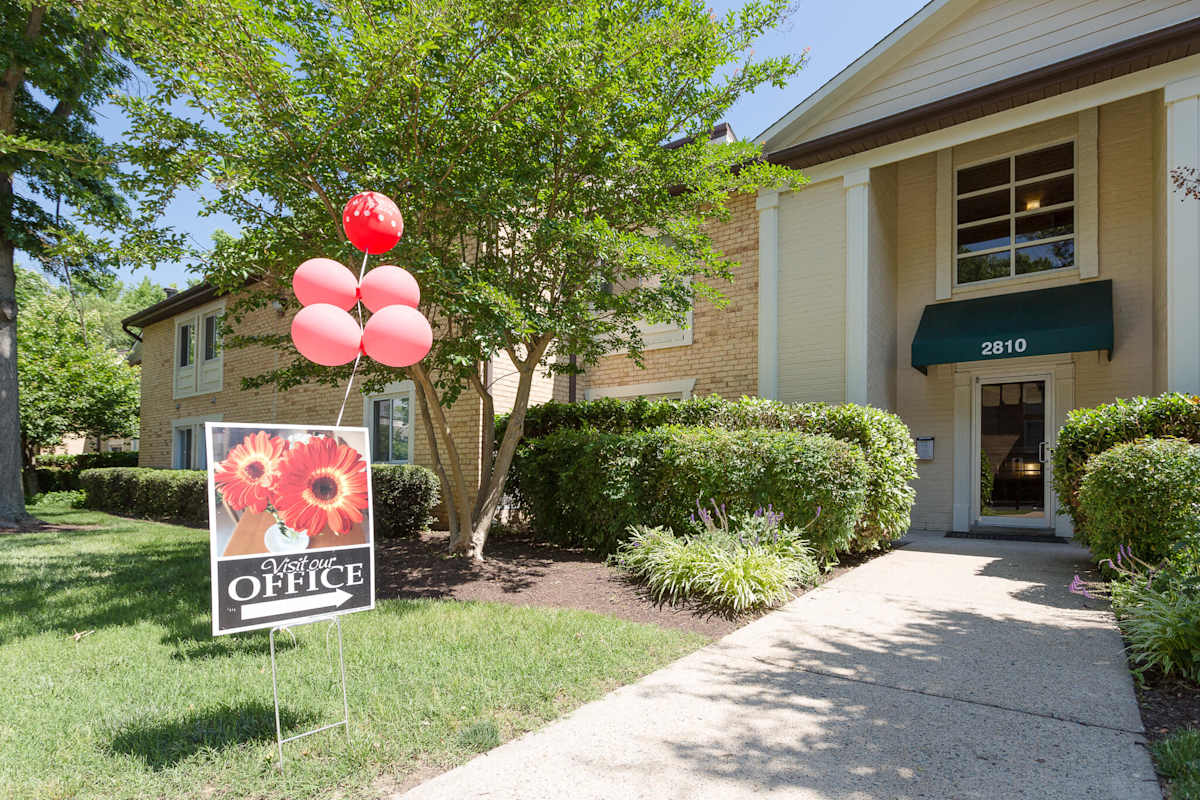 Apartments for Rent in Woodbridge | Potomac Ridge Apartments