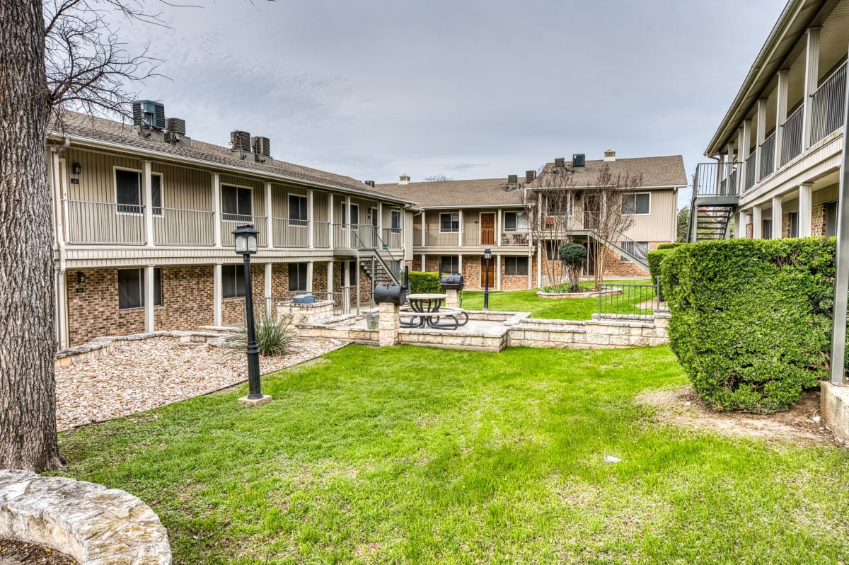 Apartments in North Austin, TX | Juniper Springs Apartments