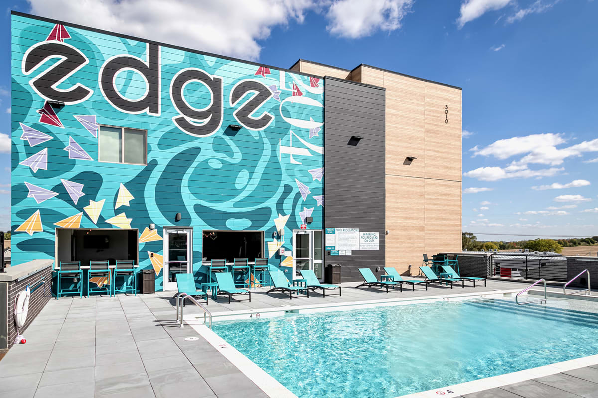 Photos and Video of Edge 204 in Elkhorn, NE