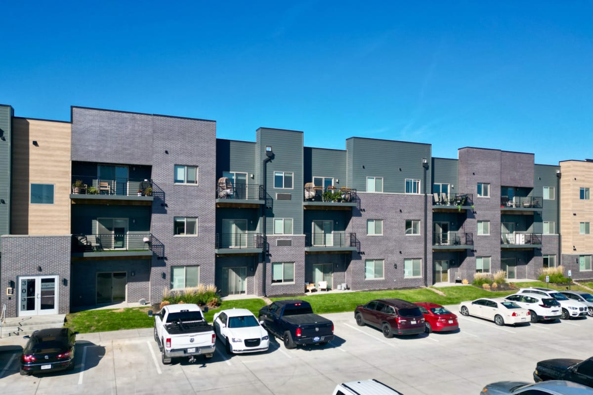 Photos and Video of Edge 204 in Elkhorn, NE