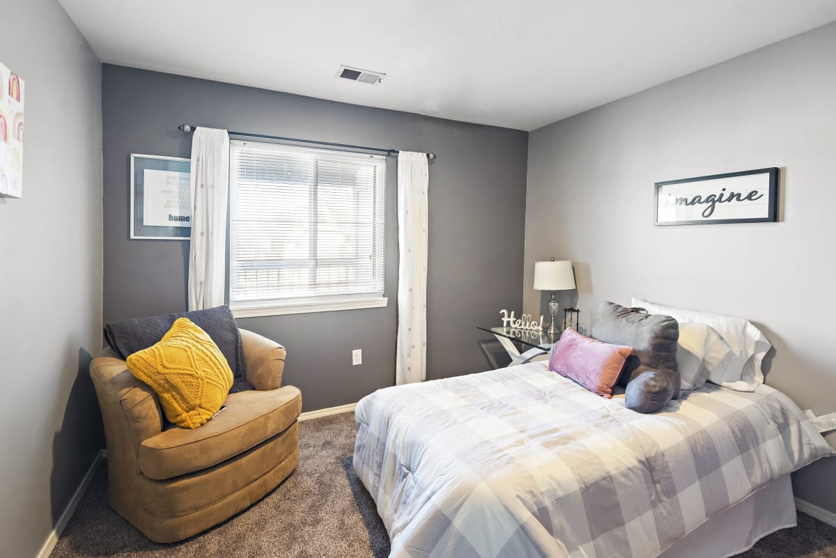 Photos and Video of Arbor Glen Apartments in East Lansing, MI