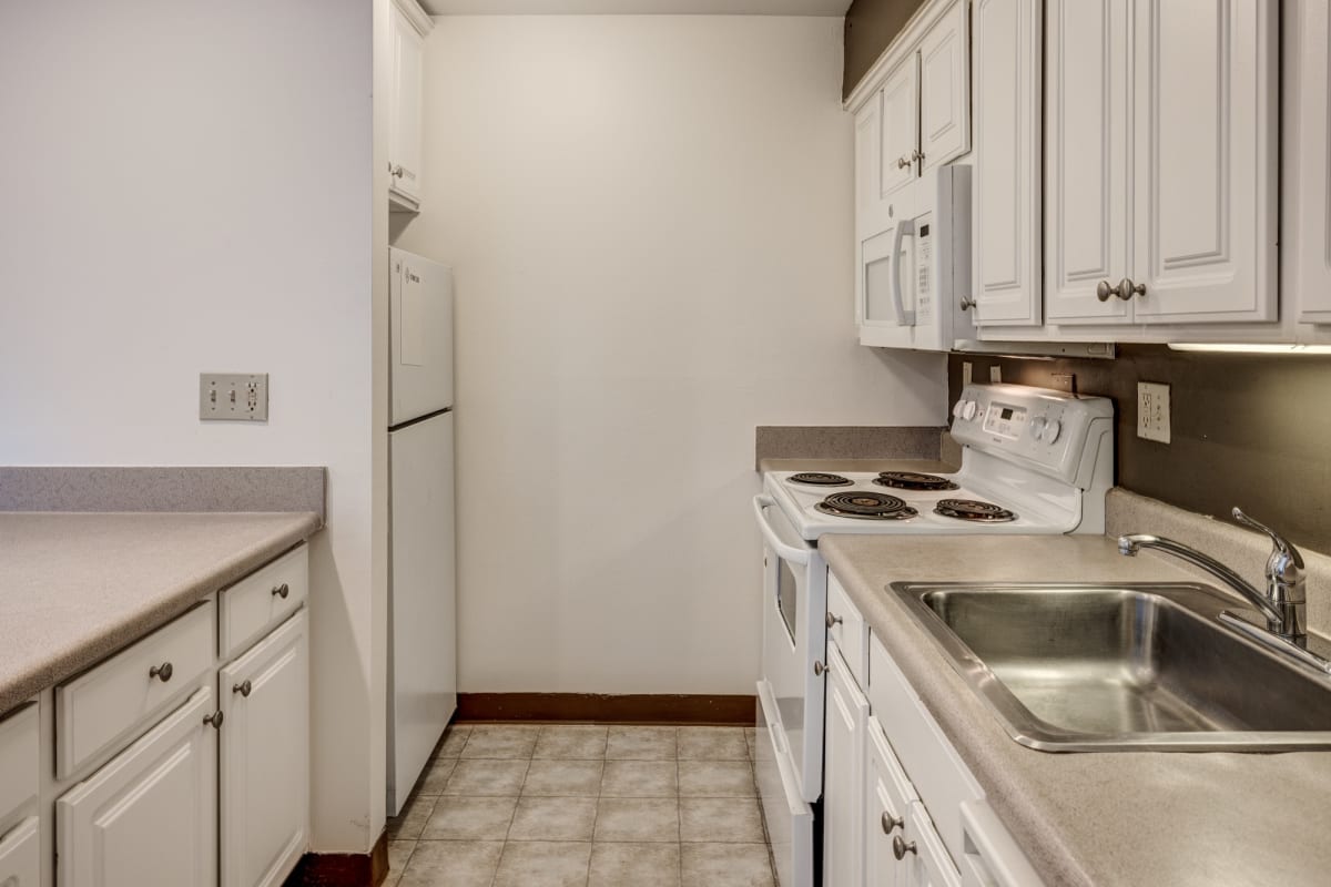 Photos and Video of University Terrace Apartments in East Lansing, MI