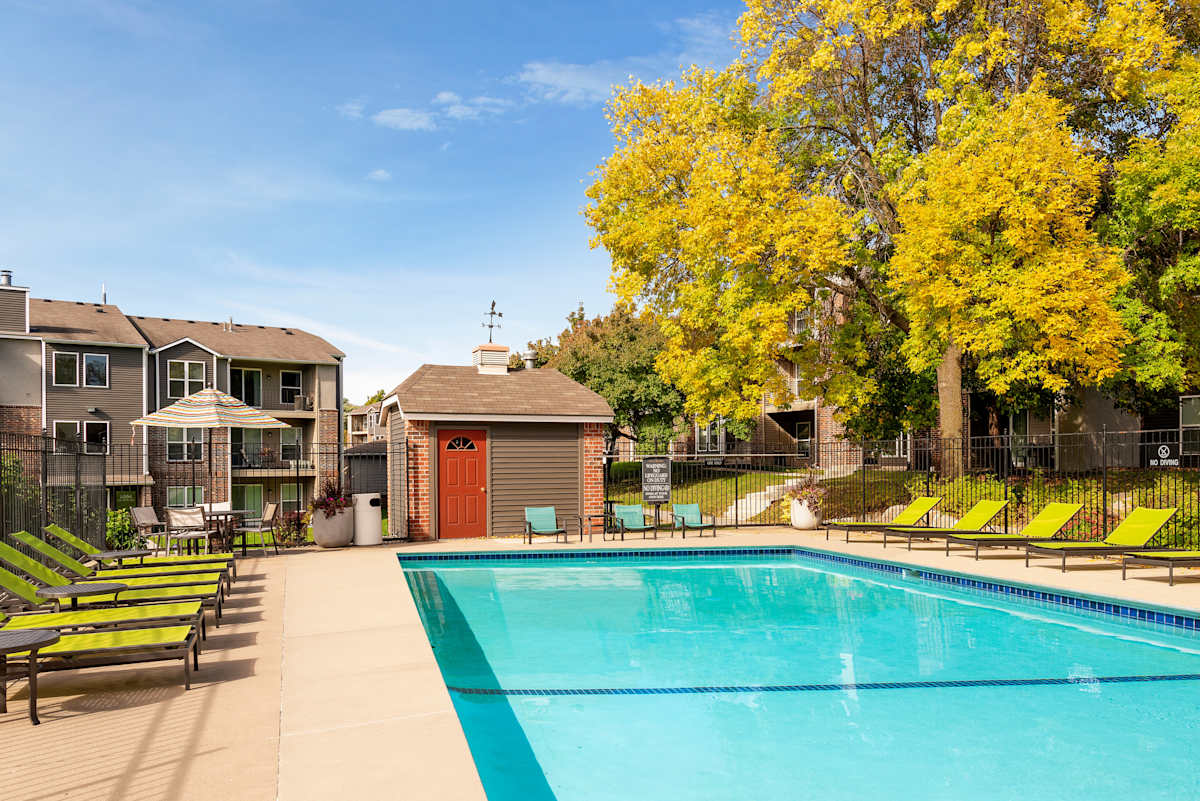 Apartments for Rent in Eden Prairie, MN | Eden Commons