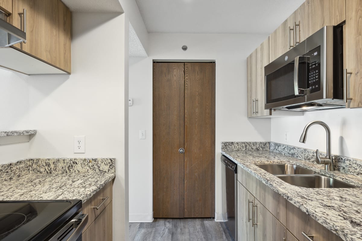 Apartments for Rent in Eden Prairie, MN | Eden Commons