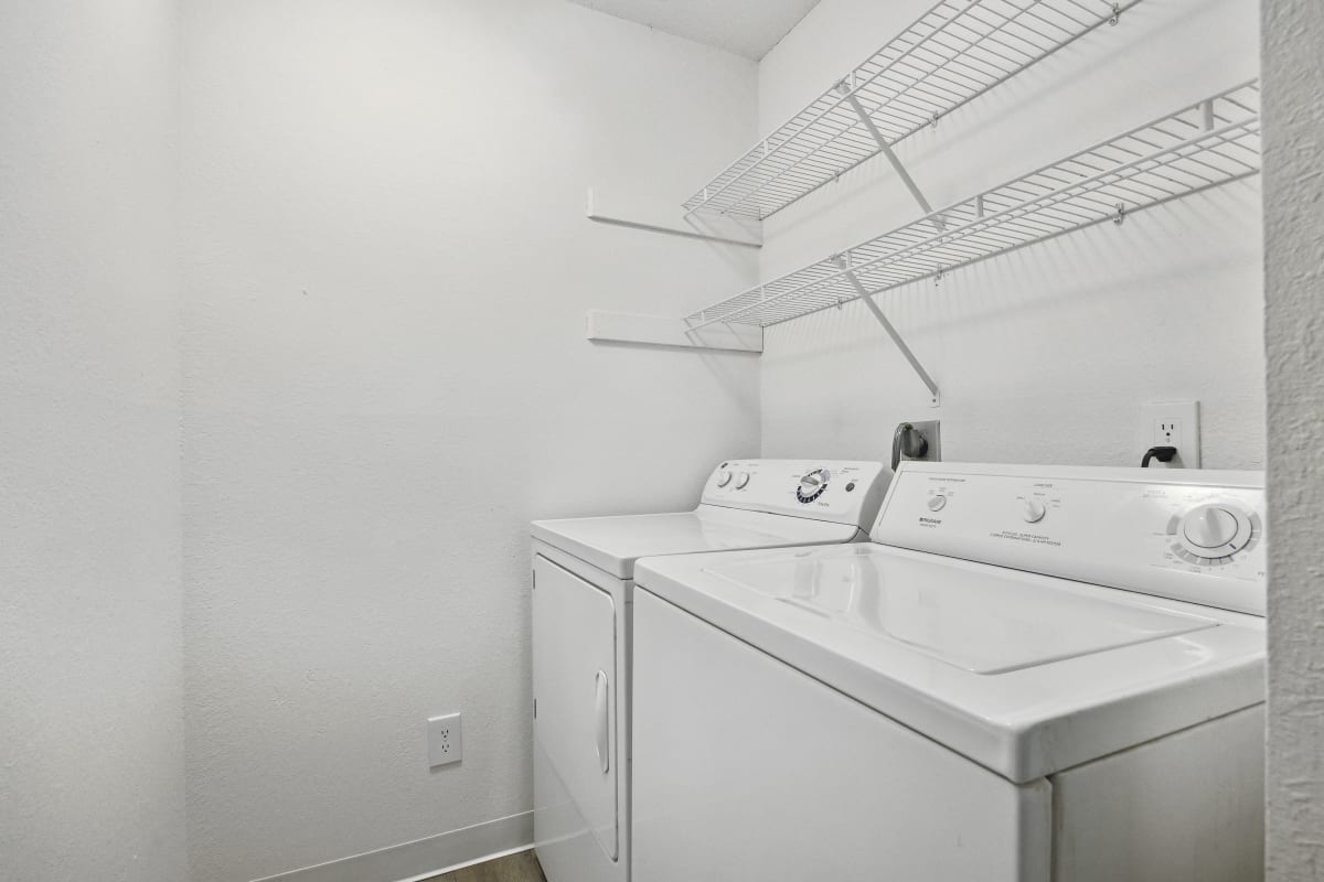 Apartments for Rent in Eden Prairie, MN | Eden Commons