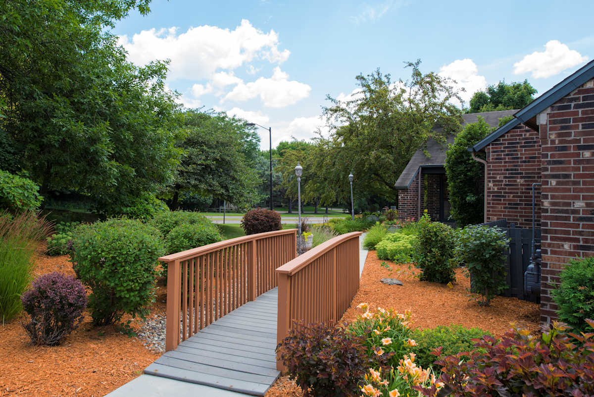 Apartments for Rent in Eden Prairie, MN | Eden Commons