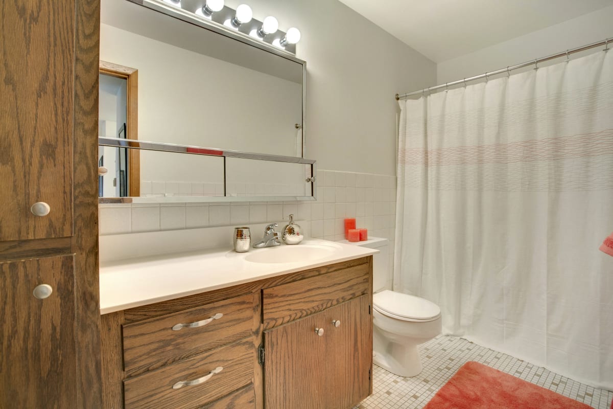 Hamline Terrace apartments | Roseville, MN | Gallery