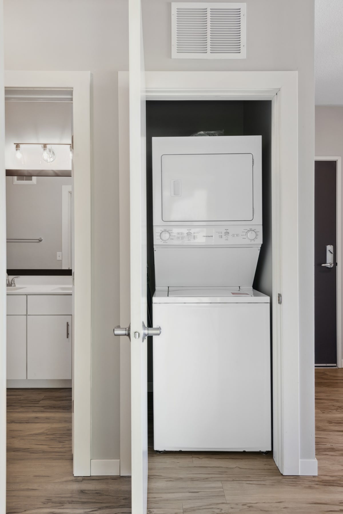 Minneapolis Apartments | The Whit | Photo Gallery