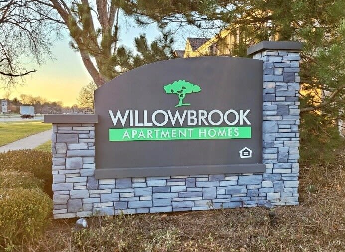 Photos and Video of Willowbrook Apartment Homes in Willowbrook, IL