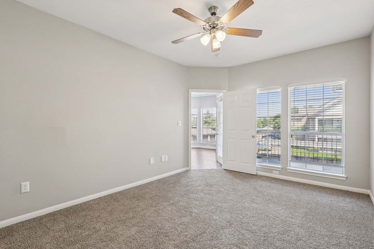 West Houston Apartments for Rent | Villages of Briar Forest