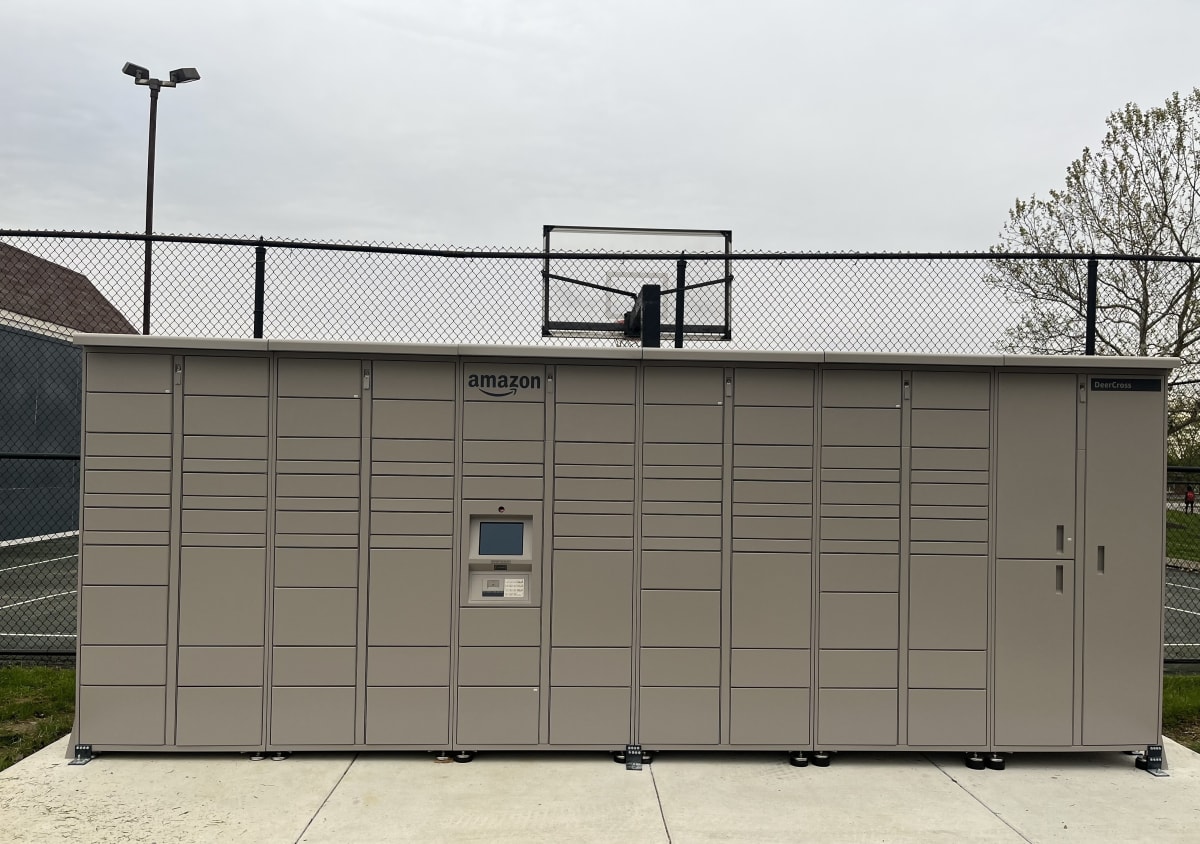 Photos and Video of Deercross Apartments in Indianapolis, IN