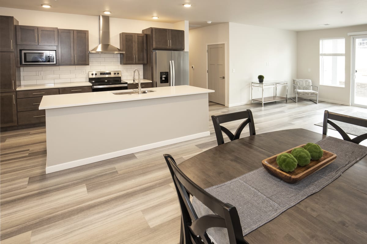 Photos and Video of The Residences Howard Commons /Howard Lofts in ...