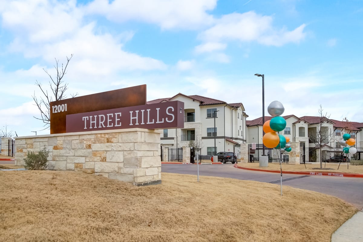 Onion Creek Apartments | Bridge at Three Hills