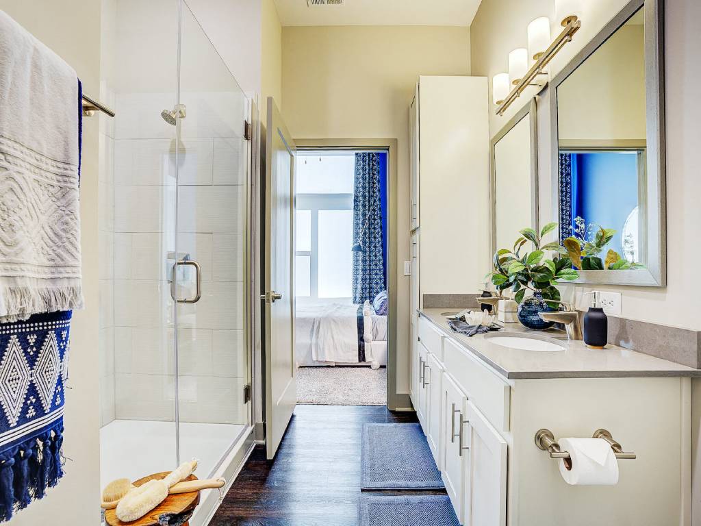 Apartments for Rent in Carmel, IN | Avant & Avant II