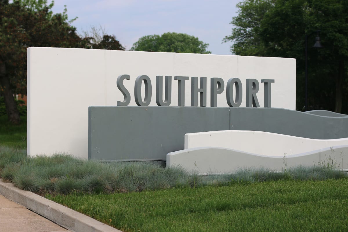 Belleville Apartments for Rent | Southport Apartments