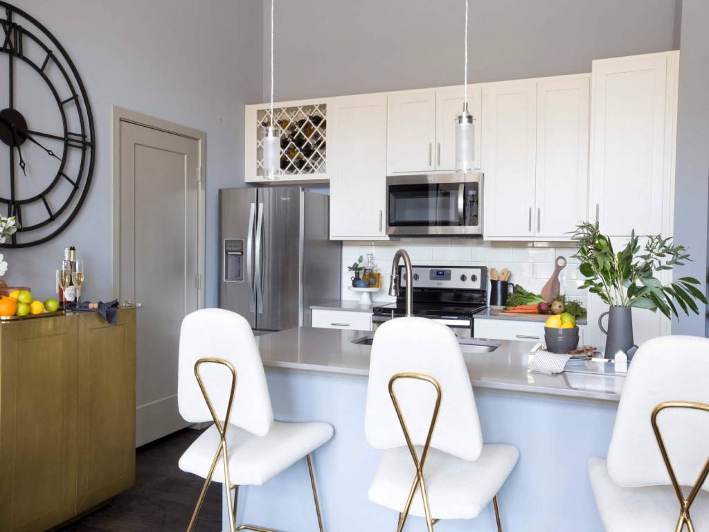 Apartments for Rent in Carmel, IN | Avant & Avant II