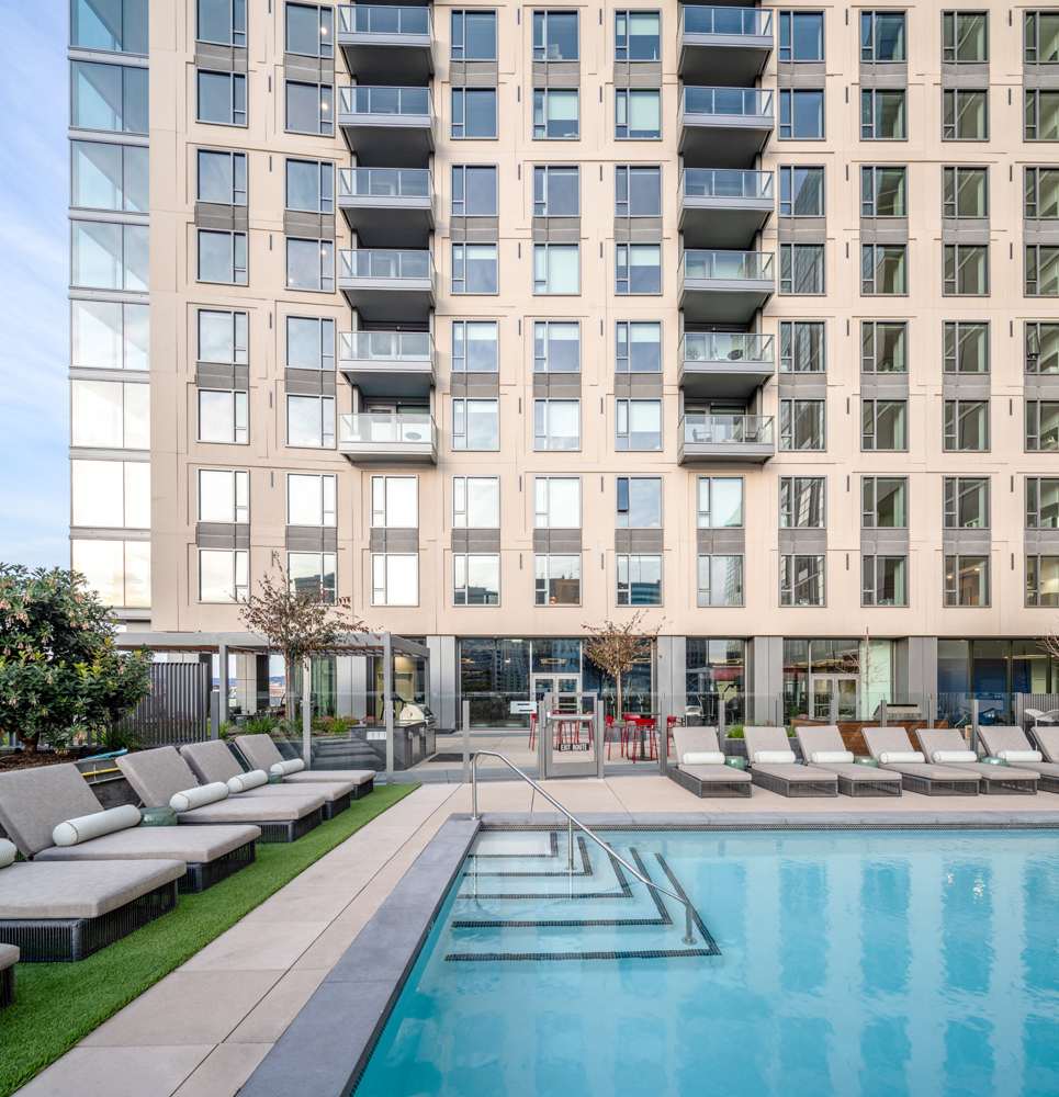 High-Rise Apartments in Downtown Oakland, CA | Photo Gallery