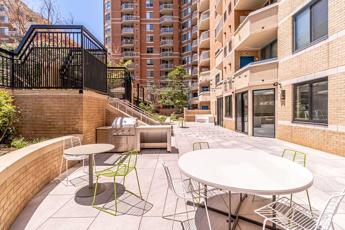 Property details for Ballston Place from Akelius Real Estate Management LLC