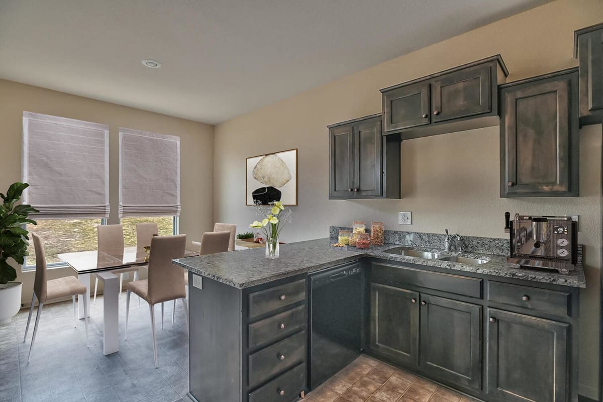 Photos and Video of Delaware Ridge in Kansas City, KS