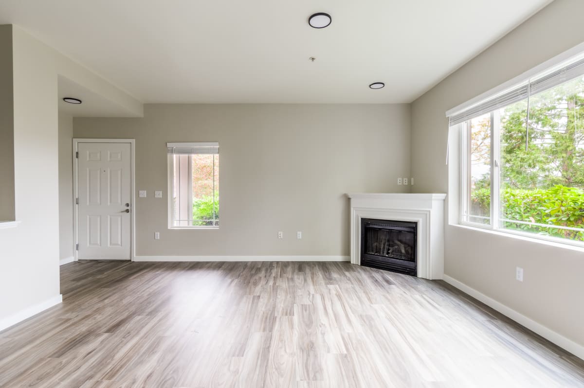 Photos and Video of Evans Creek at Woodbridge in Redmond, WA