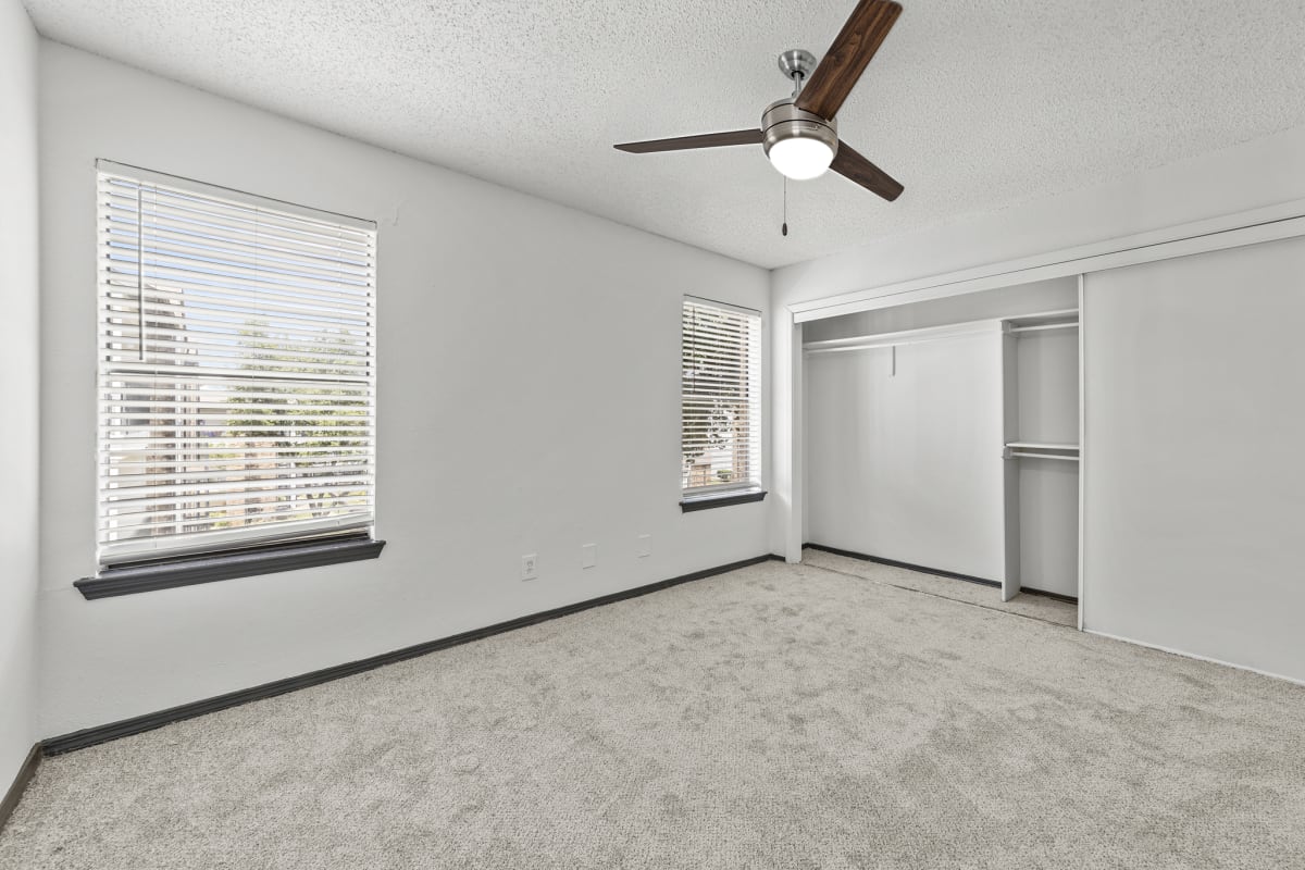 Photos and Video of Harper Apartments in Dallas, TX