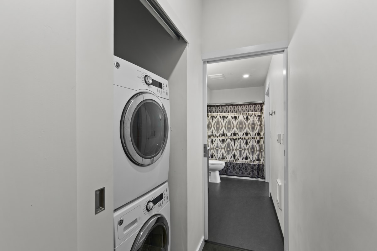Photos and Video of Range Apartments in Bend, OR