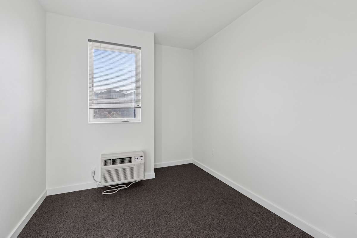 Photos and Video of Range Apartments in Bend, OR