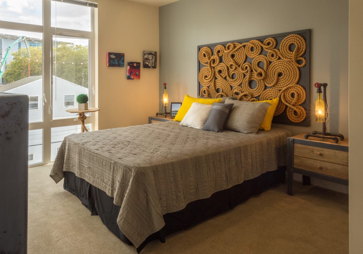 Photos and Video of REO Flats in Seattle, WA