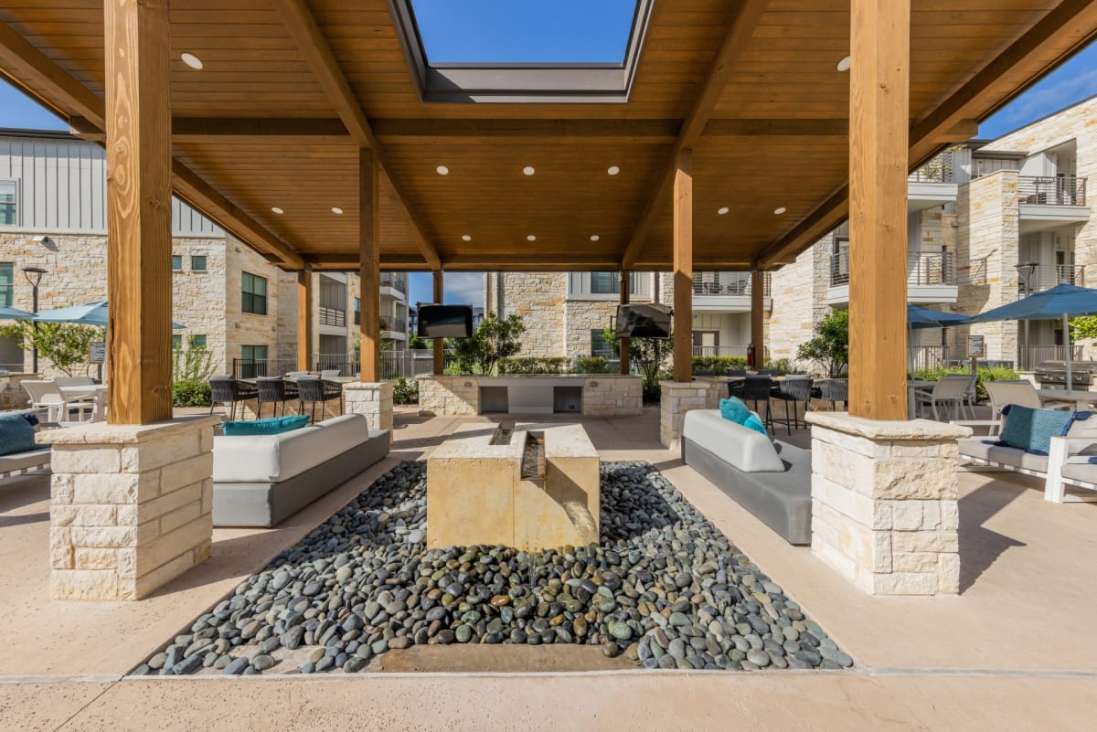 Lenox SoCo | Apartments in Austin, TX | RENTCafe