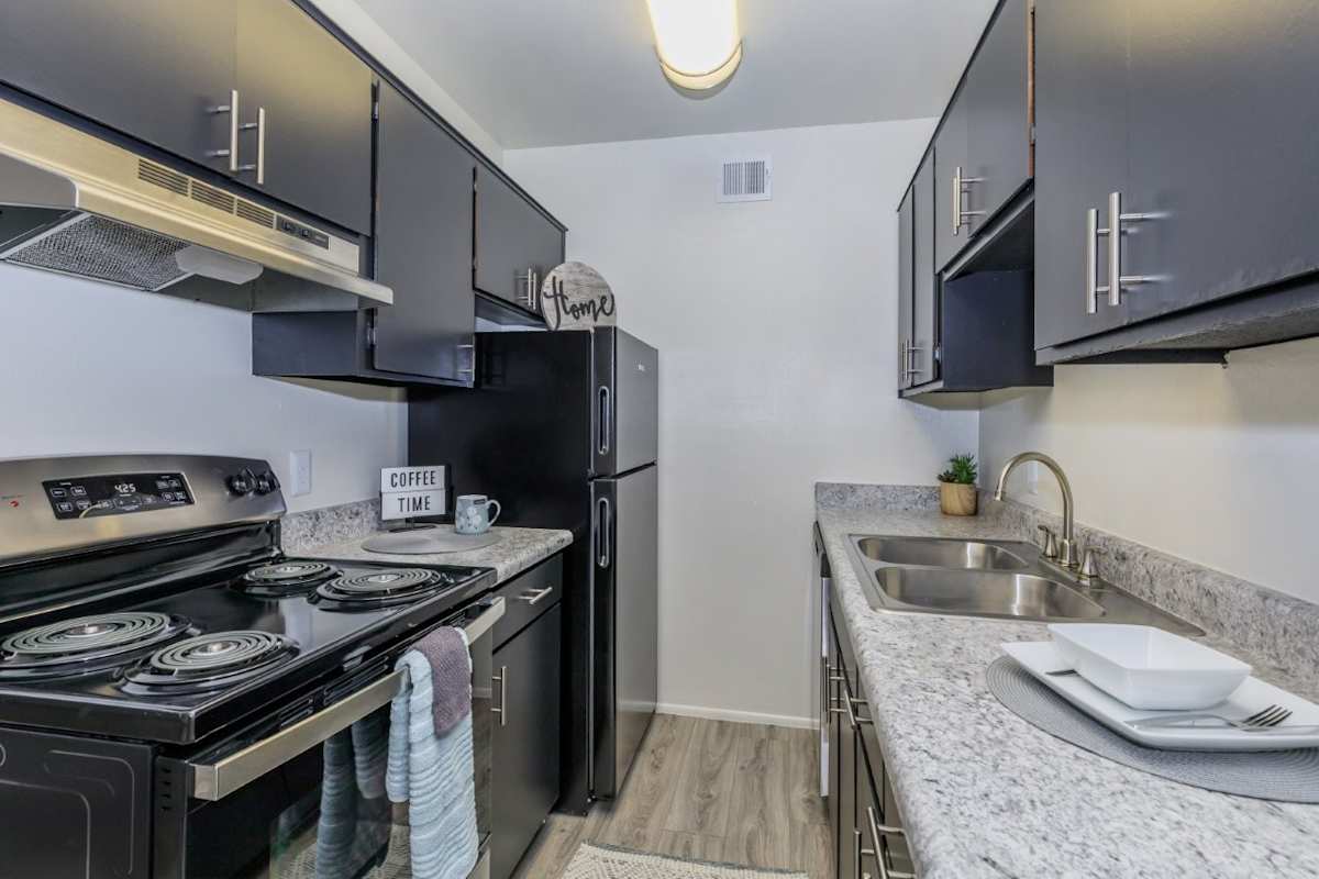 Photos and Video of Fox Point Apartments in Tucson, AZ