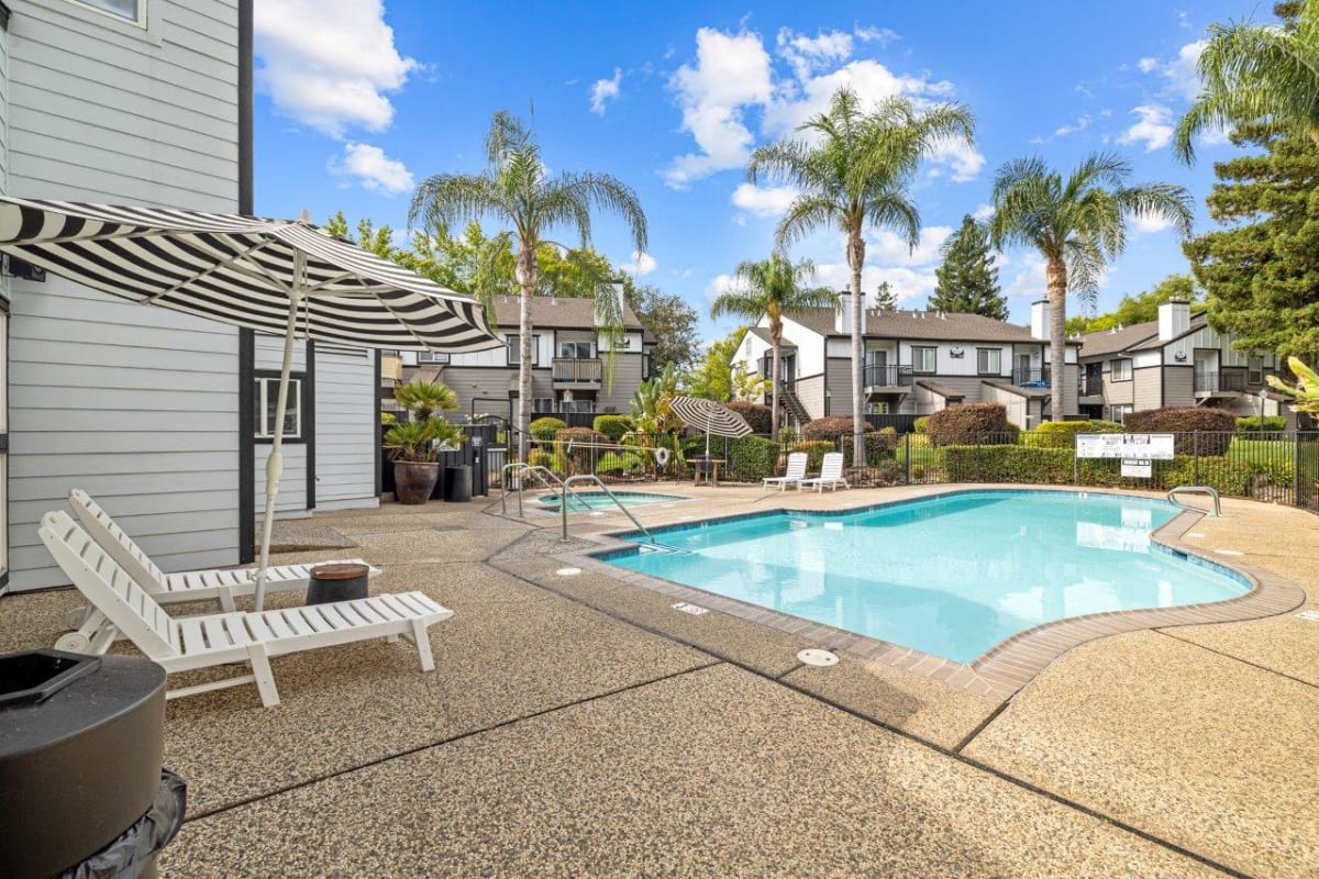 Photos of Units and Community Amenities in Fair Oaks, CA. | Hazel Ranch