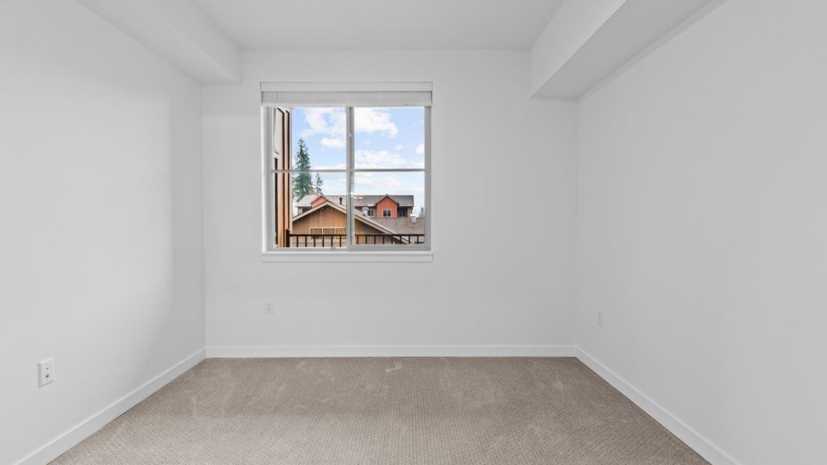 Photos and Video of South Ridge Apartments in Ridgefield, WA