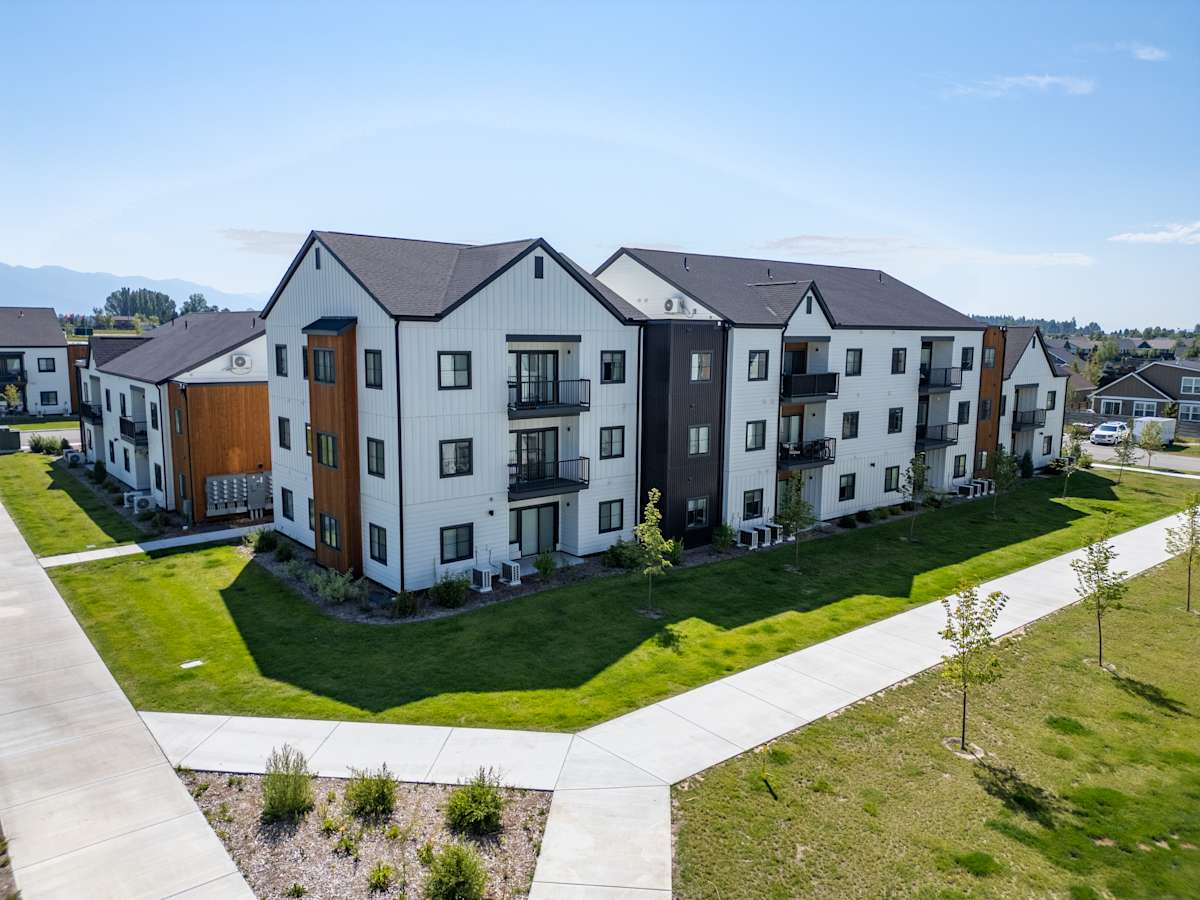 Apartments For Rent in Kalispell | Silverbrook Apartments