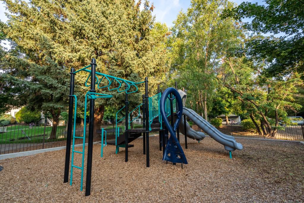 Apartments for Rent in Boise | Edgewater Apartments Boise