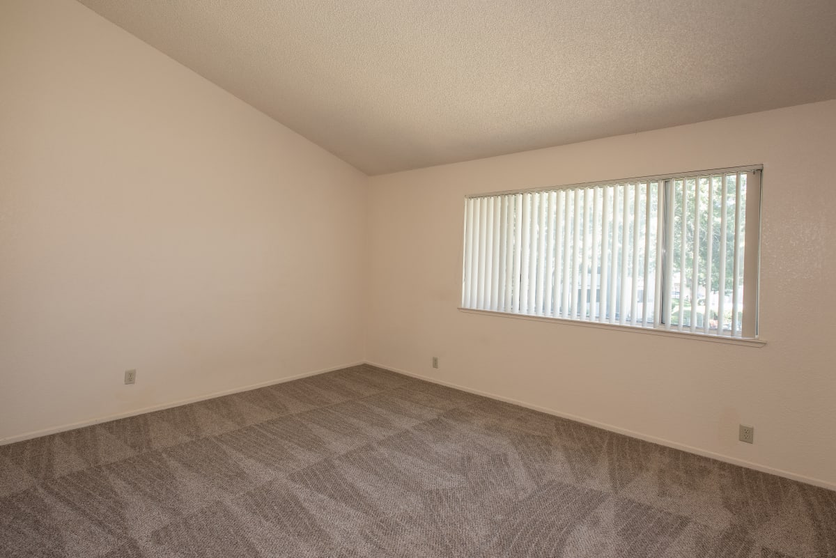 Apartments for Rent in Natomas | Delta Pointe Apartments