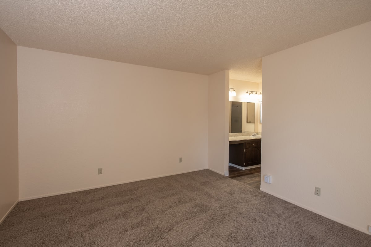 Apartments for Rent in Natomas | Delta Pointe Apartments
