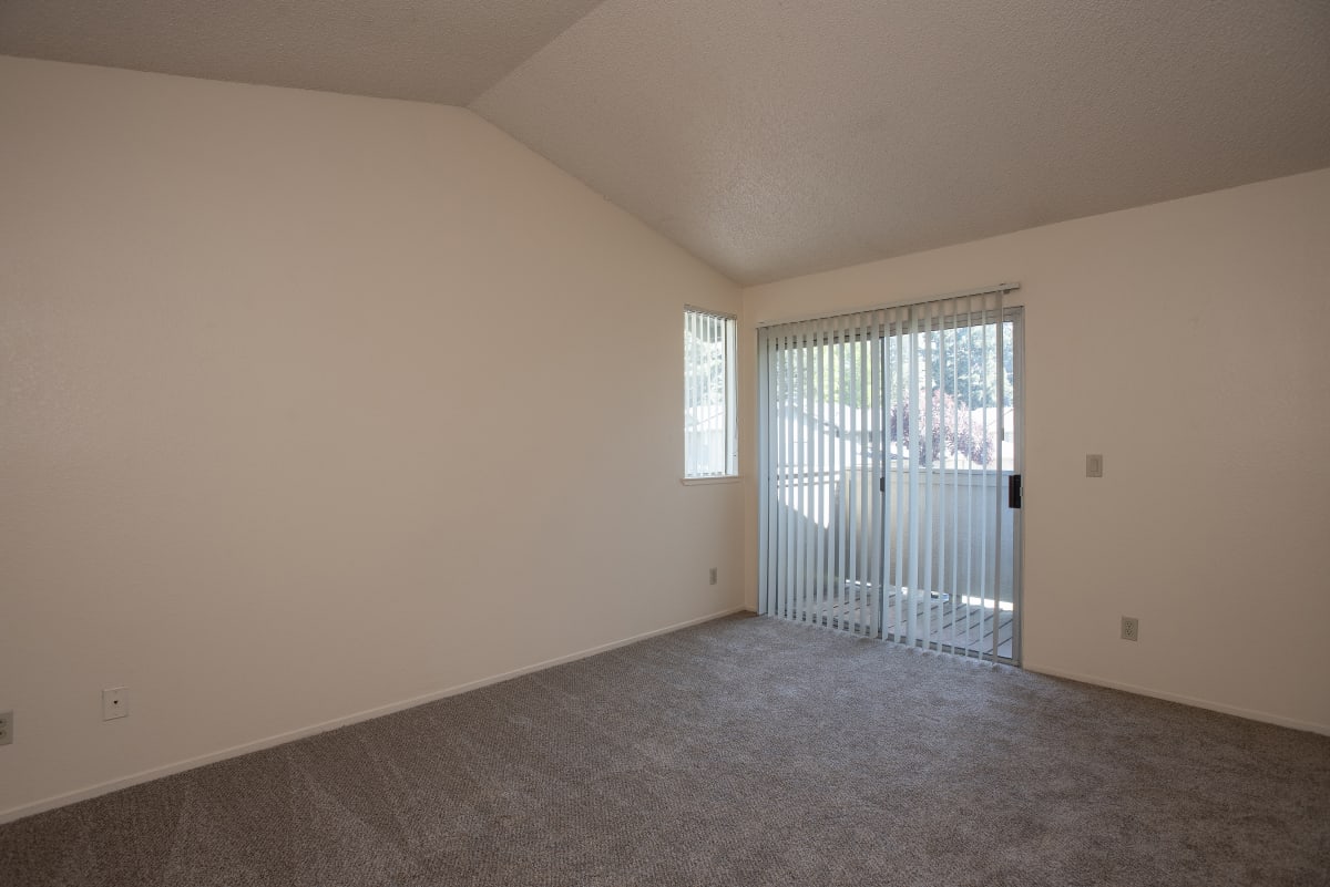 Apartments for Rent in Natomas | Delta Pointe Apartments