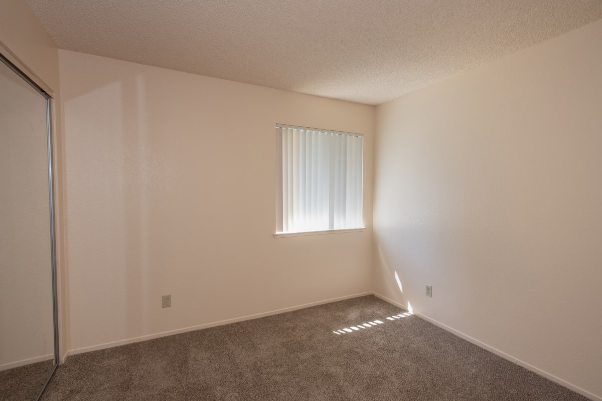 Apartments for Rent in Natomas | Delta Pointe Apartments