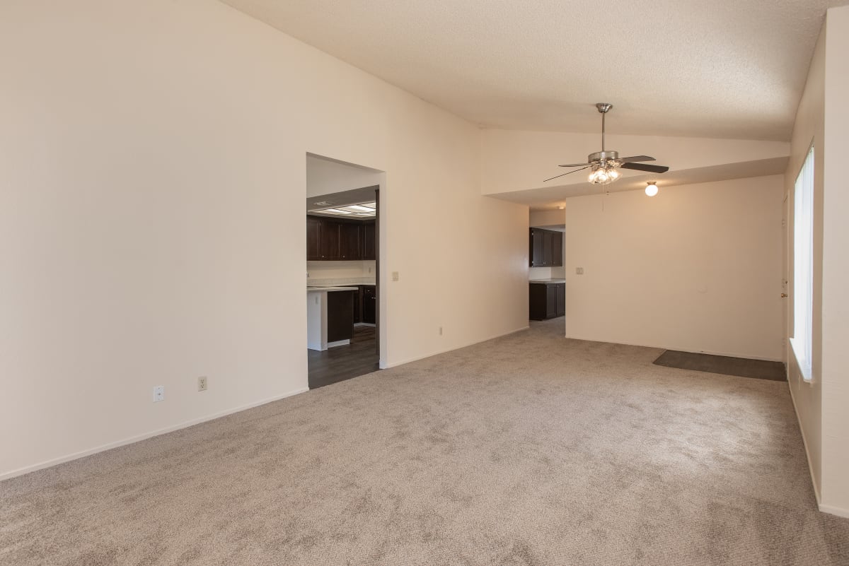 Apartments for Rent in Natomas | Delta Pointe Apartments