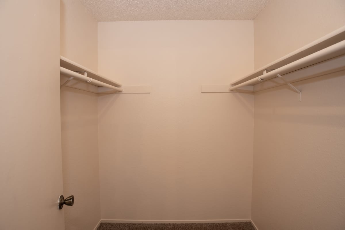 Apartments for Rent in Natomas | Delta Pointe Apartments