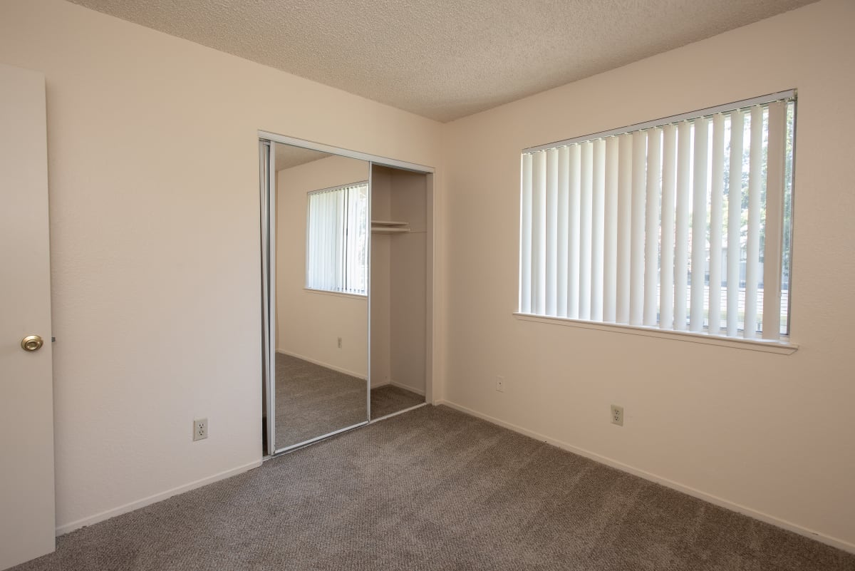 Apartments for Rent in Natomas | Delta Pointe Apartments