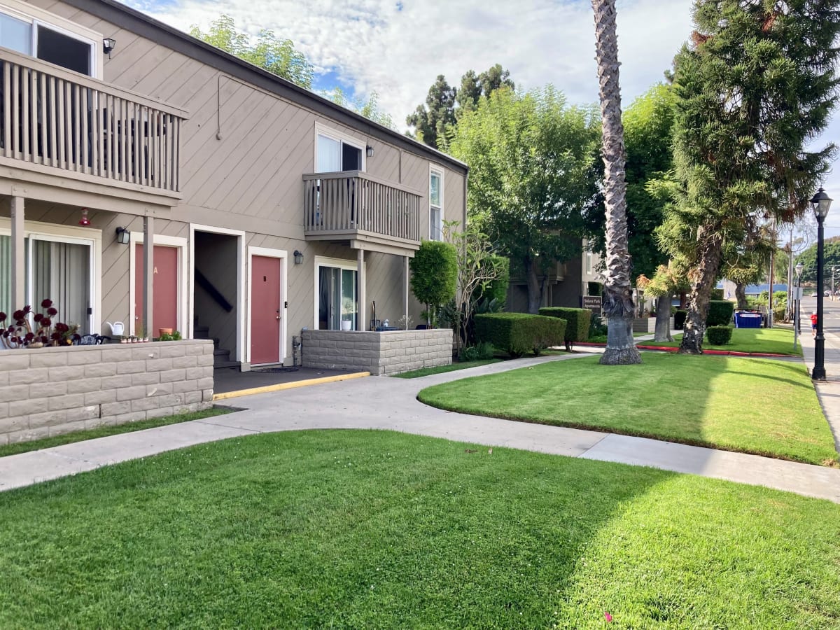 Photos and Video of Solana Park Apartments in Solana Beach, CA